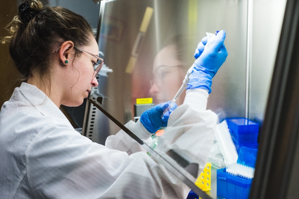 Meet Our Team: Isaura Frost | Paul S. Weiss Group